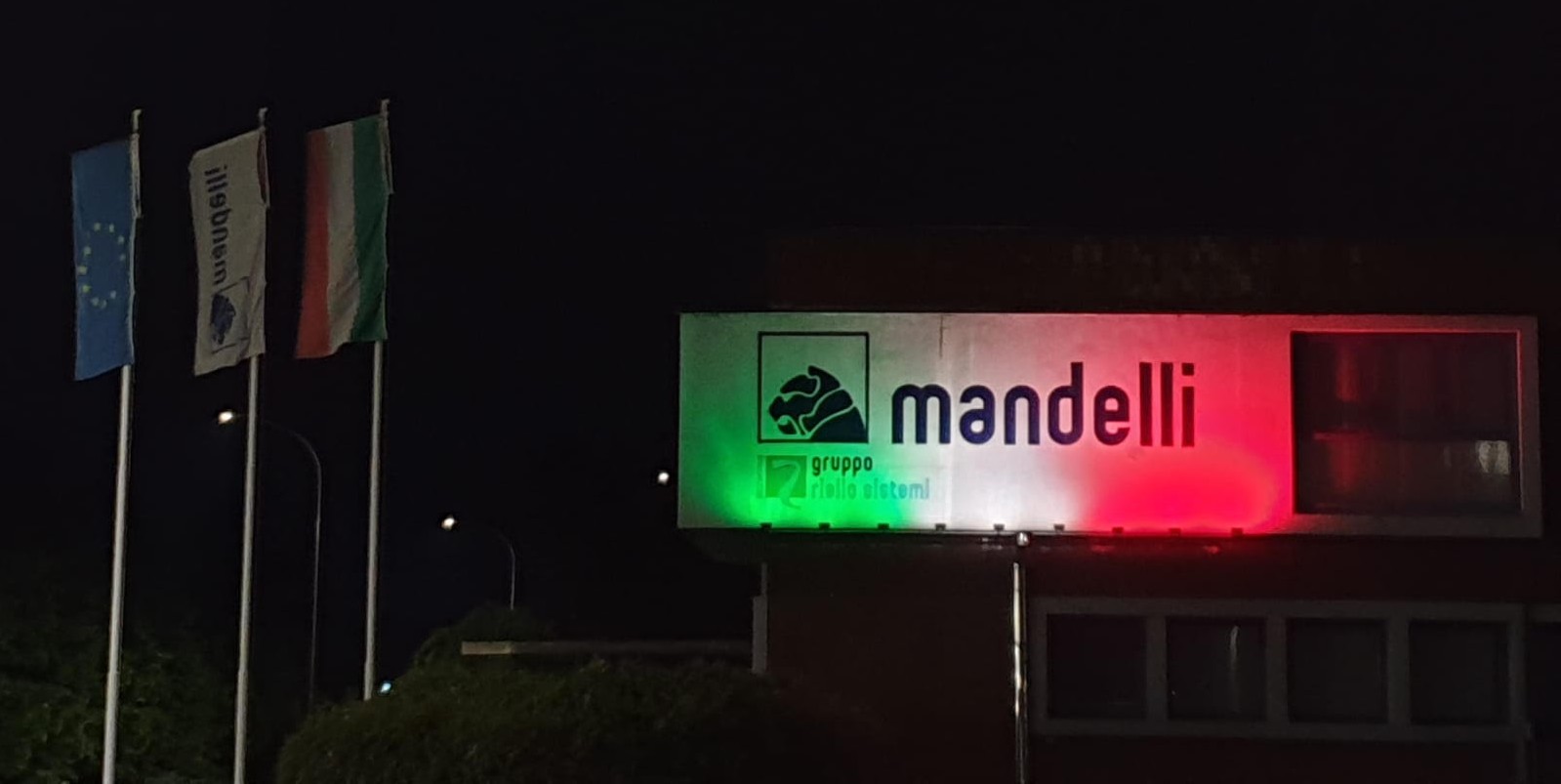 Mandelli, stabilimento in tricolore e donazione a favore dell’Ausl di ...